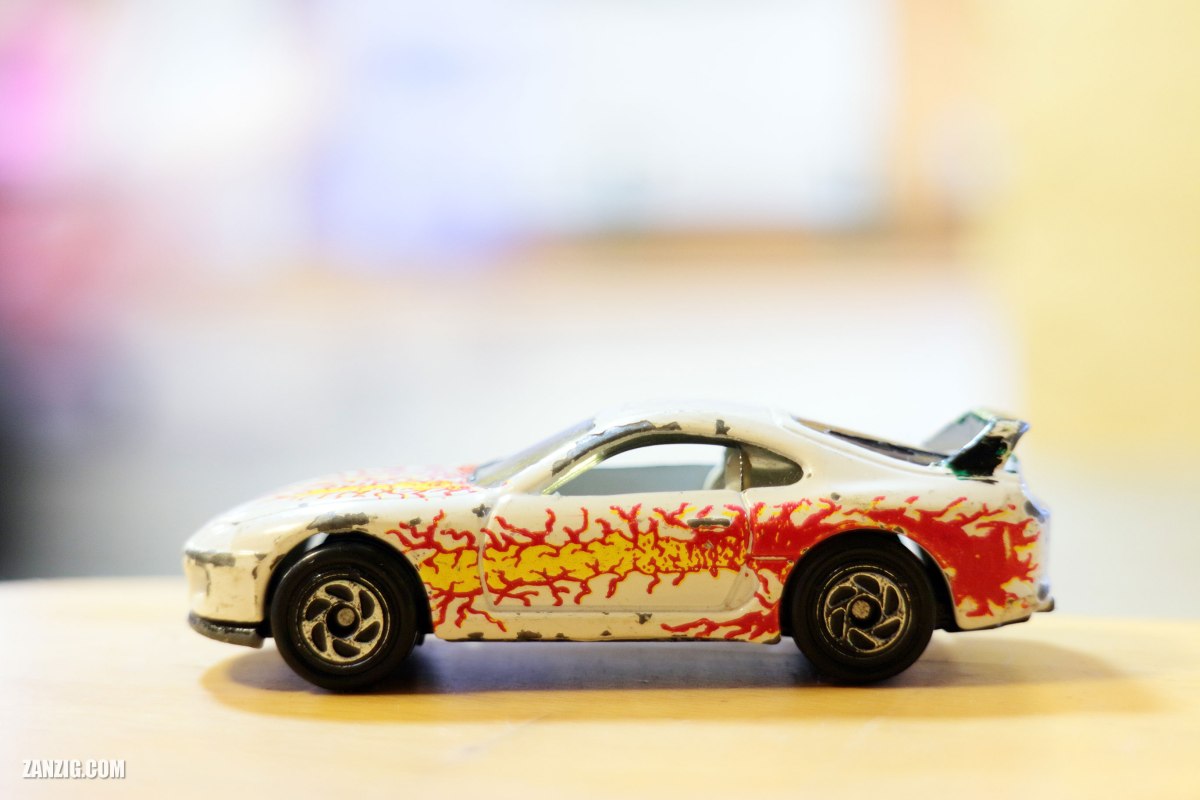 Battered Toy Car – Zanzig.com Photo Hub