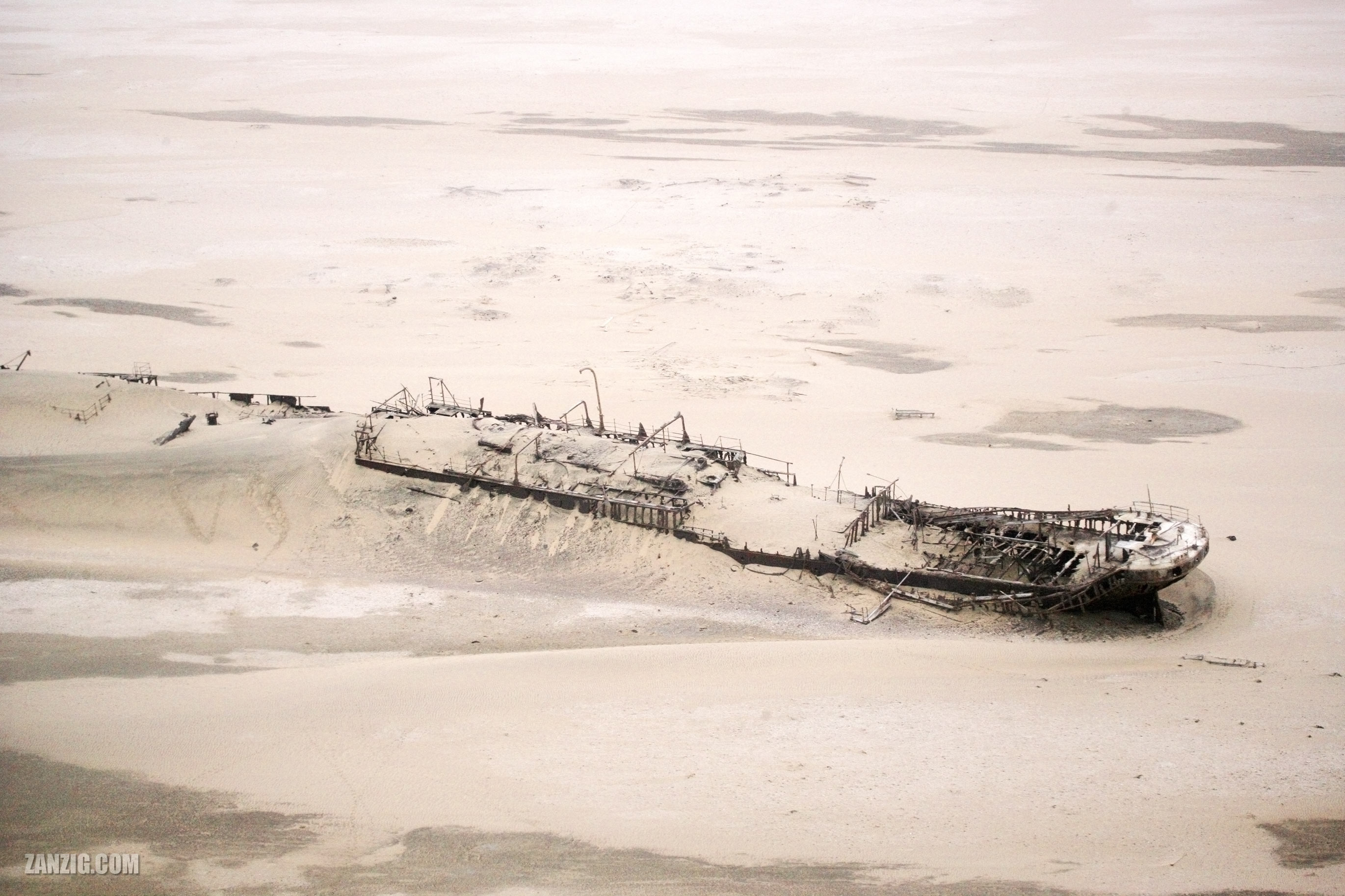 Wreck of the Edward Bohlen, Namibia (II) – Zanzig.com Photo Hub