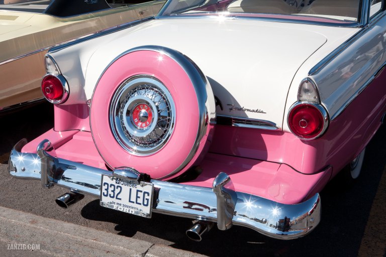 Light Pink 1955 Ford Fairlane, Matane, Québec – Zanzig.com Photo Hub